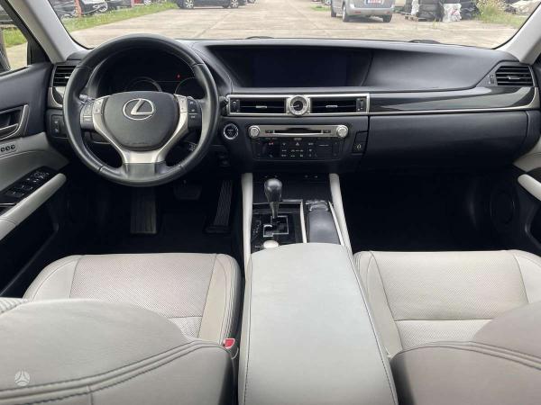 Melns Lexus GS 450h 2013 Viļņa, ar dzinēja tilpumu 3.46 L un nobraukumu 231 tūkst. km par 15900 €, foto 7 vietnē AUTOMOTO.COM.LV