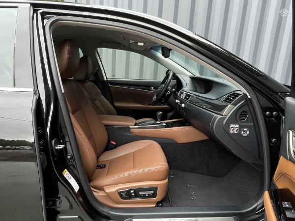 Melns Lexus GS 450h 2013 Viļņa, ar dzinēja tilpumu 3.46 L un nobraukumu 249 tūkst. km par 14999 €, foto 8 vietnē AUTOMOTO.COM.LV