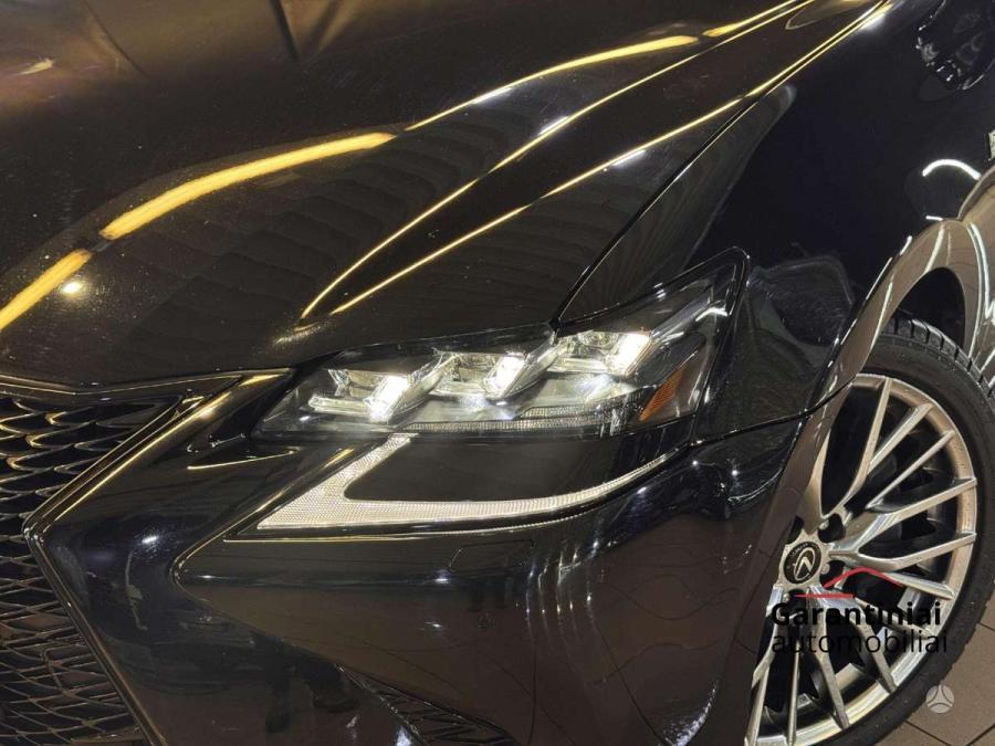 Black Lexus GS 450h 2017 in Vilnius, with an engine capacity of 3.46 L and mileage of 208 thousand km for 25000 €, photo 4 on AUTOMOTO.COM.LV