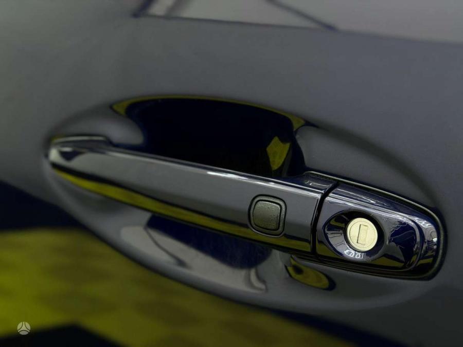Синий Лексус GS 450h 2010 в Вильнюс, объемом двигателя 3.46 л и пробегом 241 тыс. км за 7790 €, фото 19 на AUTOMOTO.COM.LV