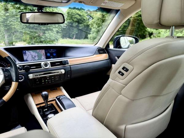 Blue Lexus GS 450h 2013 in Kaunas, with an engine capacity of 3.46 L and mileage of 350 thousand km for 14950 €, photo 9 on AUTOMOTO.COM.LV