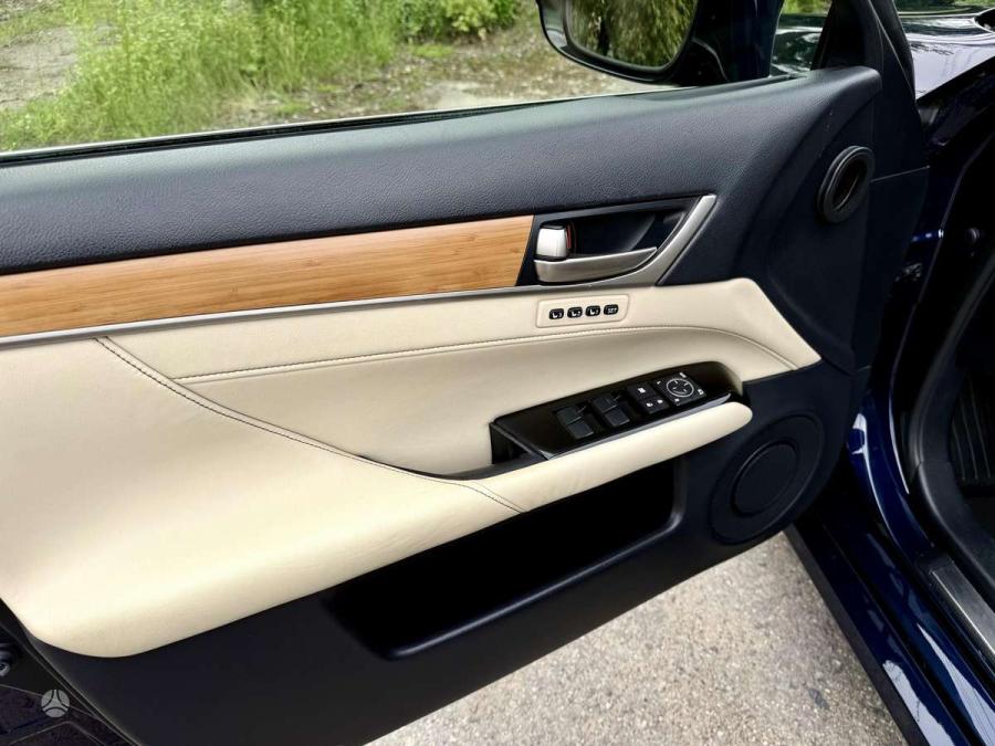 Blue Lexus GS 450h 2013 in Kaunas, with an engine capacity of 3.46 L and mileage of 350 thousand km for 14950 €, photo 13 on AUTOMOTO.COM.LV