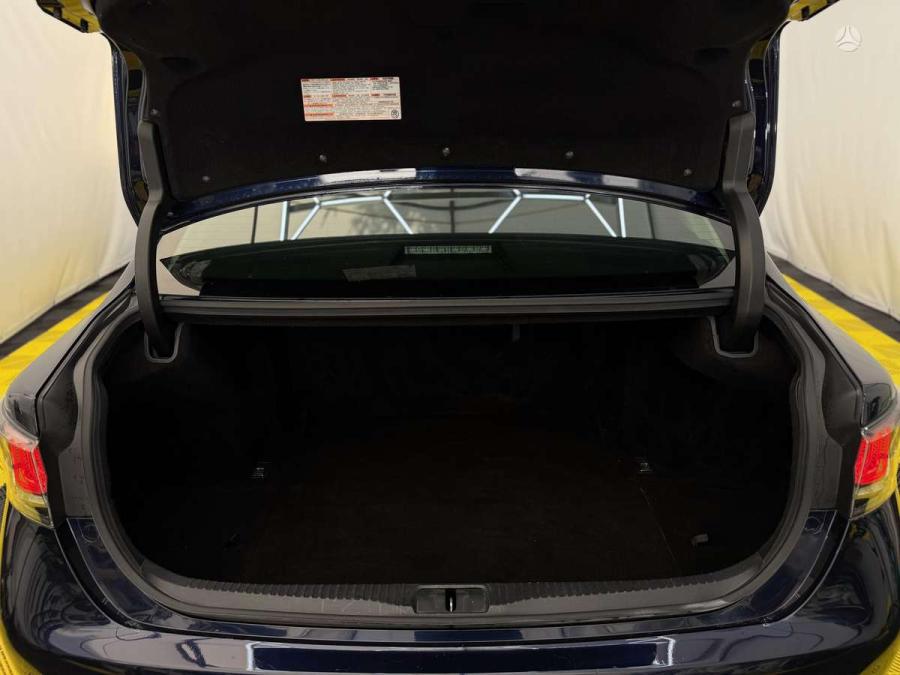 Blue Lexus GS 450h 2017 in Vilnius, with an engine capacity of 3.46 L and mileage of 87 thousand km for 27450 €, photo 17 on AUTOMOTO.COM.LV