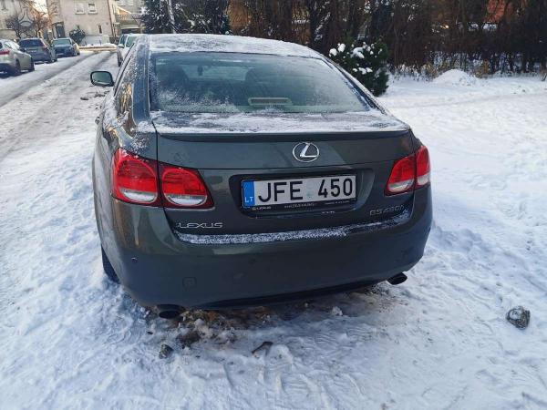 Green Lexus GS 450h 2006 in Kaunas, with an engine capacity of 3.50 L and mileage of 345 thousand km for 2800 €, photo 4 on AUTOMOTO.COM.LV