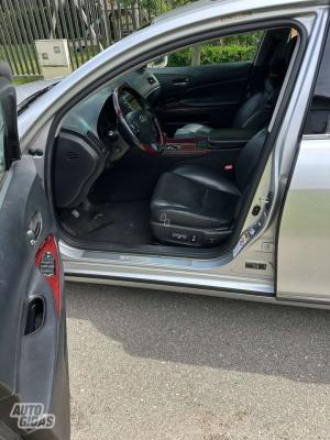 Pelēks Lexus GS 450h 2007 Viļņa, ar dzinēja tilpumu 3.50 L un nobraukumu 337 tūkst. km par 5300 €, foto 11 vietnē AUTOMOTO.COM.LV