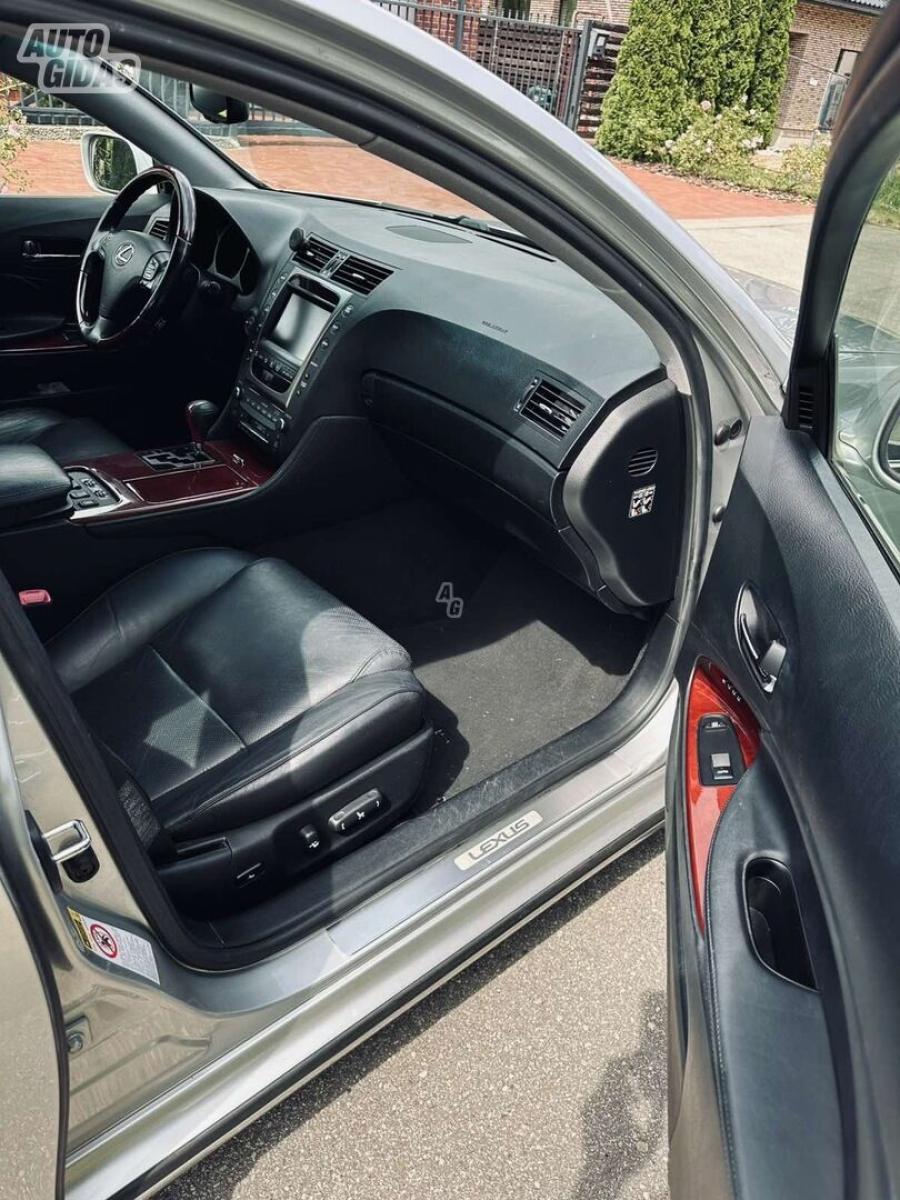 Pelēks Lexus GS 450h 2007 Viļņa, ar dzinēja tilpumu 3.50 L un nobraukumu 337 tūkst. km par 5300 €, foto 13 vietnē AUTOMOTO.COM.LV