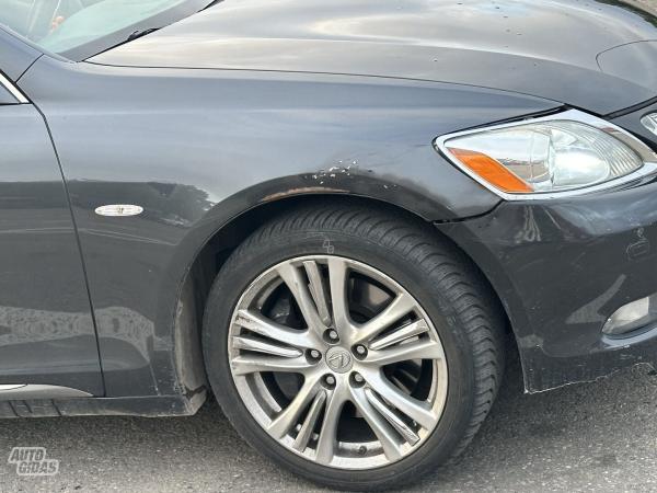 Pelēks Lexus GS 450h 2007 Kauņa, ar dzinēja tilpumu 3.50 L un nobraukumu 372 tūkst. km par 2500 €, foto 9 vietnē AUTOMOTO.COM.LV