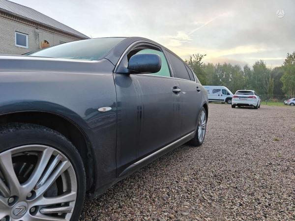 Lexus GS 450h 2007 Viļņa vietnē Pelēks Lexus GS 450h 2007 Viļņa, ar dzinēja tilpumu 3.46 L un nobraukumu 370 tūkst. km par 1600 €, foto 7 vietnē AUTOMOTO.COM.LV