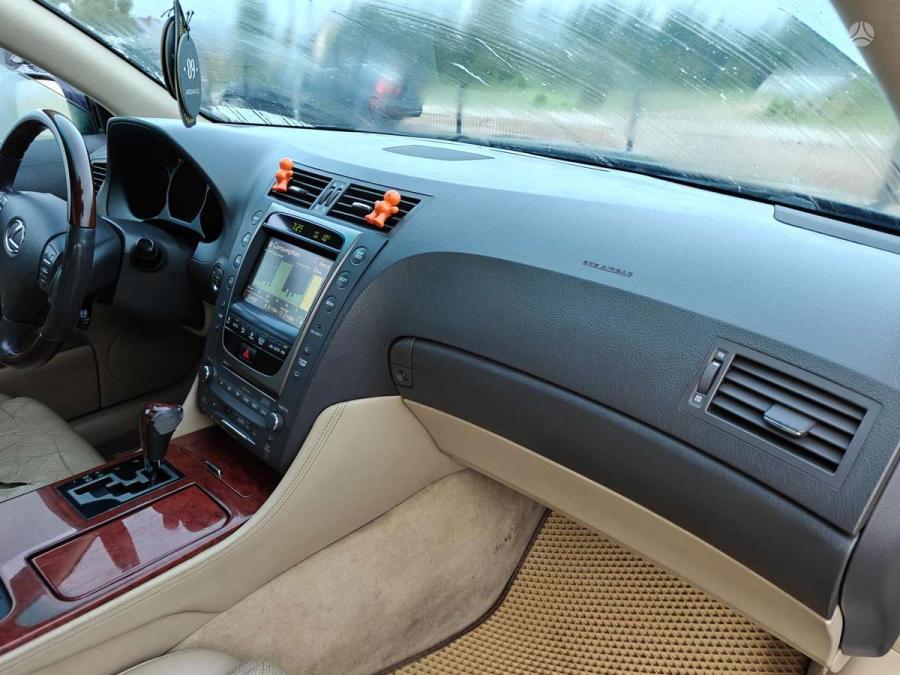 Grey Lexus GS 450h 2007 in Vilnius, with an engine capacity of 3.46 L and mileage of 370 thousand km for 1600 €, photo 13 on AUTOMOTO.COM.LV