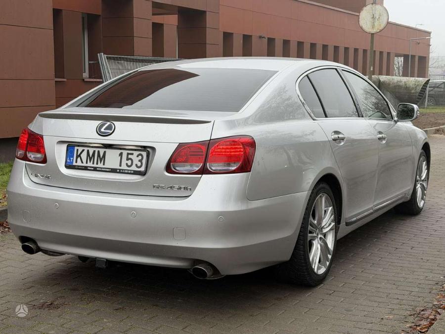 Grey Lexus GS 450h 2008 in Vilnius, with an engine capacity of 3.46 L and mileage of 291 thousand km for 3200 €, photo 9 on AUTOMOTO.COM.LV