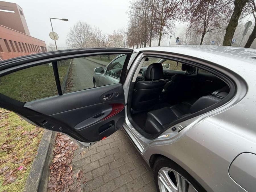 Grey Lexus GS 450h 2008 in Vilnius, with an engine capacity of 3.46 L and mileage of 291 thousand km for 3200 €, photo 19 on AUTOMOTO.COM.LV