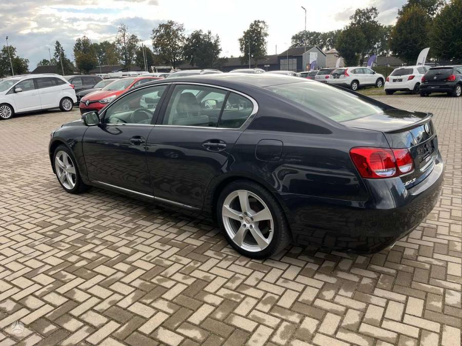 Pelēks Lexus GS 450h 2009 Tauragė, ar dzinēja tilpumu 3.46 L un nobraukumu 255 tūkst. km par 6400 €, foto 15 vietnē AUTOMOTO.COM.LV