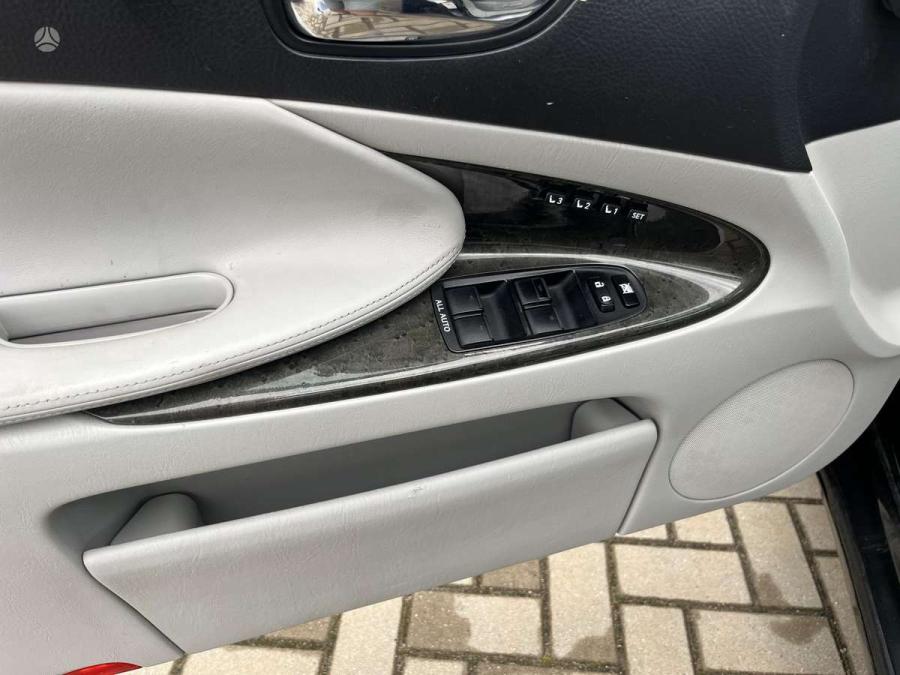 Pelēks Lexus GS 450h 2009 Tauragė, ar dzinēja tilpumu 3.46 L un nobraukumu 255 tūkst. km par 6400 €, foto 17 vietnē AUTOMOTO.COM.LV