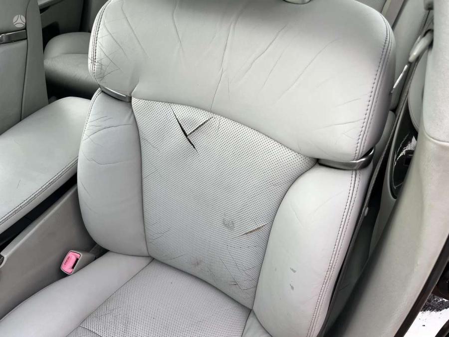 Pelēks Lexus GS 450h 2009 Tauragė, ar dzinēja tilpumu 3.46 L un nobraukumu 255 tūkst. km par 6400 €, foto 19 vietnē AUTOMOTO.COM.LV