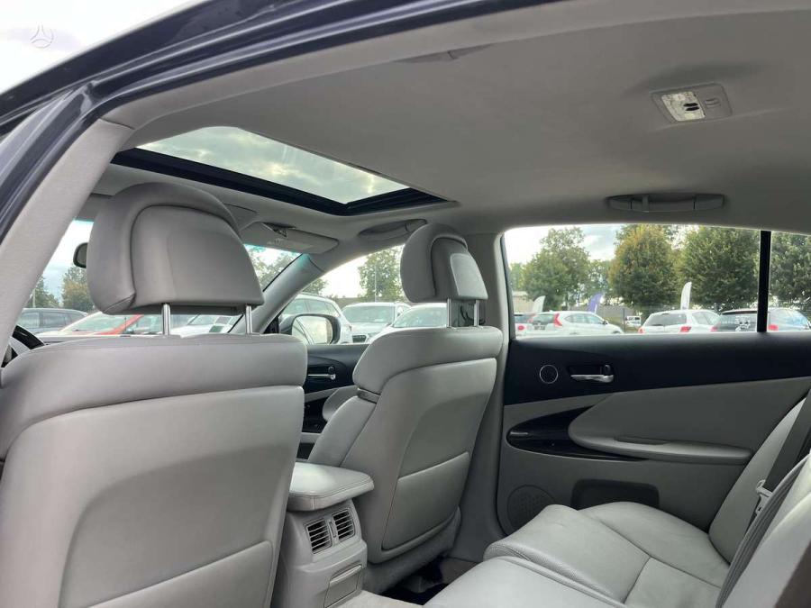 Pelēks Lexus GS 450h 2009 Tauragė, ar dzinēja tilpumu 3.46 L un nobraukumu 255 tūkst. km par 6400 €, foto 26 vietnē AUTOMOTO.COM.LV