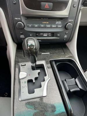 Pelēks Lexus GS 450h 2009 Tauragė, ar dzinēja tilpumu 3.46 L un nobraukumu 255 tūkst. km par 6400 €, foto 30 vietnē AUTOMOTO.COM.LV