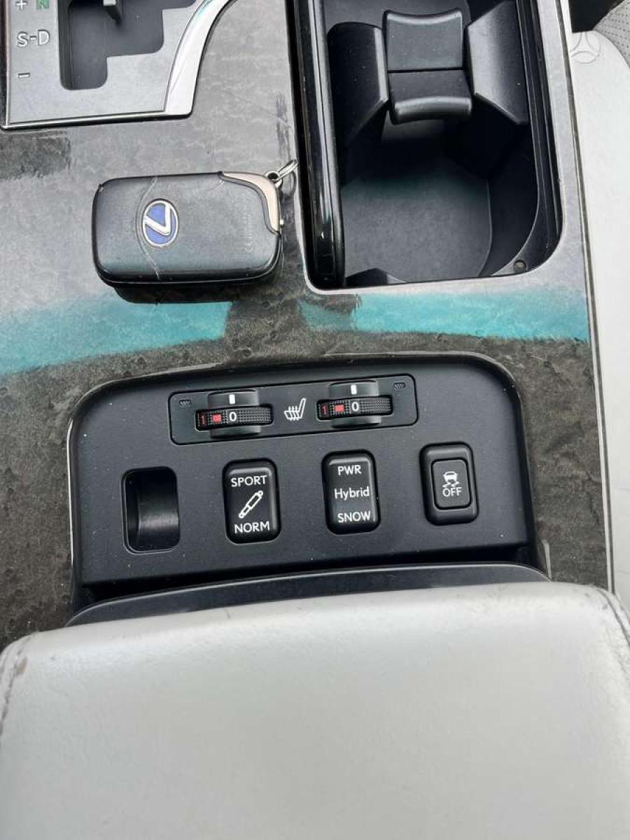 Pelēks Lexus GS 450h 2009 Tauragė, ar dzinēja tilpumu 3.46 L un nobraukumu 255 tūkst. km par 6400 €, foto 33 vietnē AUTOMOTO.COM.LV