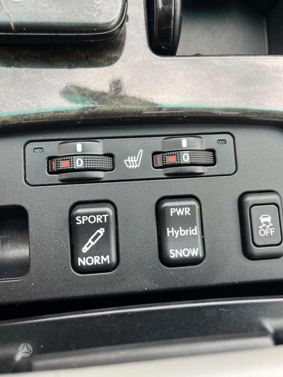 Pelēks Lexus GS 450h 2009 Tauragė, ar dzinēja tilpumu 3.46 L un nobraukumu 255 tūkst. km par 6400 €, foto 36 vietnē AUTOMOTO.COM.LV