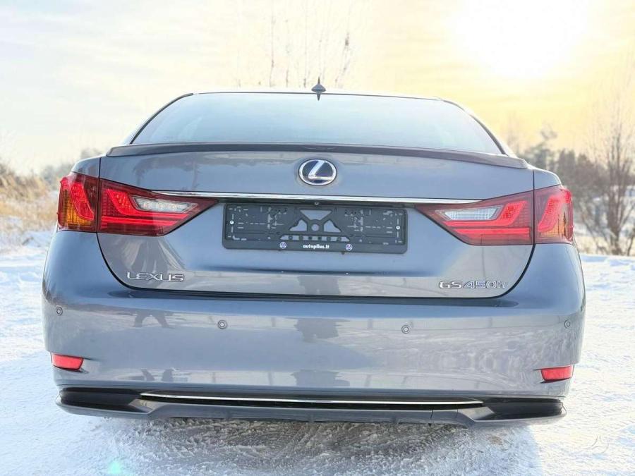 Grey Lexus GS 450h 2012 in Siauliai, with an engine capacity of 3.46 L and mileage of 243 thousand km for 14650 €, photo 11 on AUTOMOTO.COM.LV