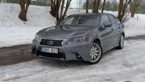 Pelēks Lexus GS 450h 2012 Viļņa, ar dzinēja tilpumu 3.46 L un nobraukumu 240 tūkst. km par 18000 €, foto 3 vietnē AUTOMOTO.COM.LV