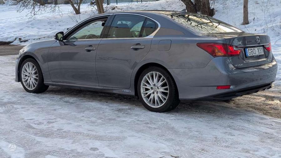 Pelēks Lexus GS 450h 2012 Viļņa, ar dzinēja tilpumu 3.46 L un nobraukumu 240 tūkst. km par 18000 €, foto 5 vietnē AUTOMOTO.COM.LV