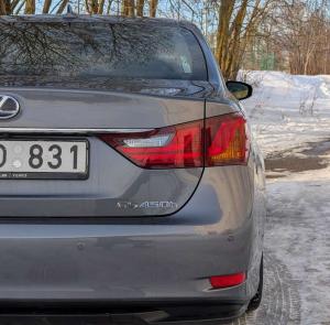 Pelēks Lexus GS 450h 2012 Viļņa, ar dzinēja tilpumu 3.46 L un nobraukumu 240 tūkst. km par 18000 €, foto 8 vietnē AUTOMOTO.COM.LV
