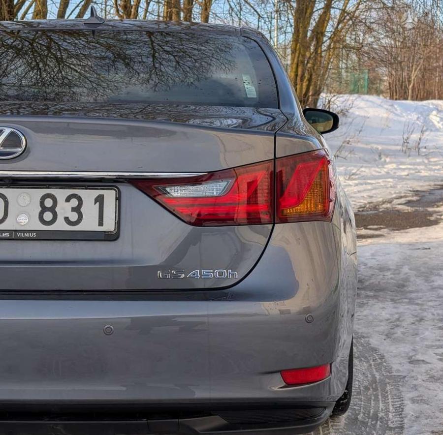 Pelēks Lexus GS 450h 2012 Viļņa, ar dzinēja tilpumu 3.46 L un nobraukumu 240 tūkst. km par 18000 €, foto 8 vietnē AUTOMOTO.COM.LV