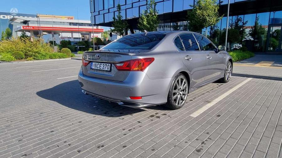 Grey Lexus GS 450h 2012 in Vilnius, with an engine capacity of 3.46 L and mileage of 163 thousand km for 17850 €, photo 4 on AUTOMOTO.COM.LV
