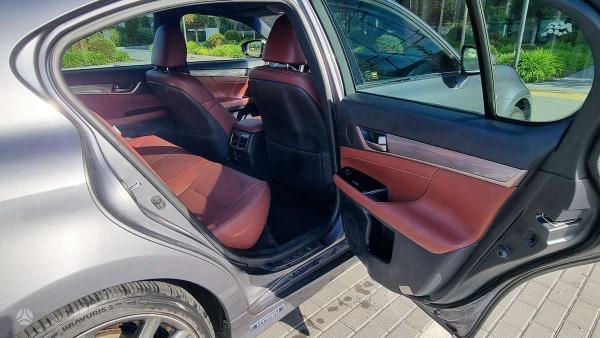 Grey Lexus GS 450h 2012 in Vilnius, with an engine capacity of 3.46 L and mileage of 163 thousand km for 17850 €, photo 5 on AUTOMOTO.COM.LV