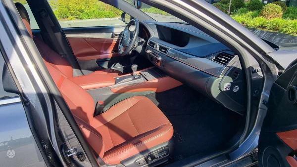 Grey Lexus GS 450h 2012 in Vilnius, with an engine capacity of 3.46 L and mileage of 163 thousand km for 17850 €, photo 6 on AUTOMOTO.COM.LV