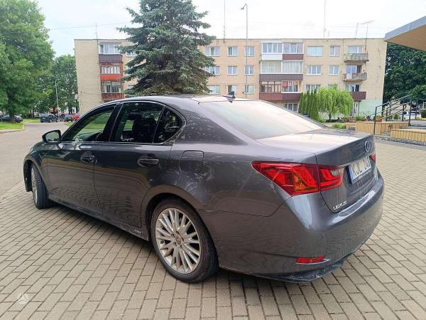Pelēks Lexus GS 450h 2012 Viļņa, ar dzinēja tilpumu 3.46 L un nobraukumu 412 tūkst. km par 9900 €, foto 4 vietnē AUTOMOTO.COM.LV