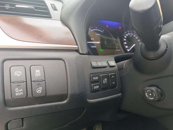 Grey Lexus GS 450h 2012 in Vilnius, with an engine capacity of 3.46 L and mileage of 413 thousand km for 9500 €, photo 8 on AUTOMOTO.COM.LV