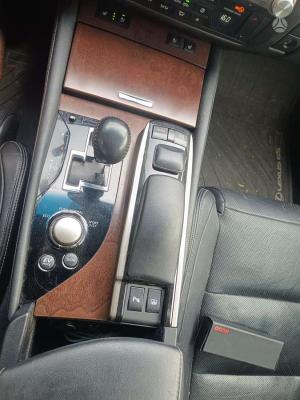 Grey Lexus GS 450h 2012 in Vilnius, with an engine capacity of 3.46 L and mileage of 413 thousand km for 9500 €, photo 17 on AUTOMOTO.COM.LV
