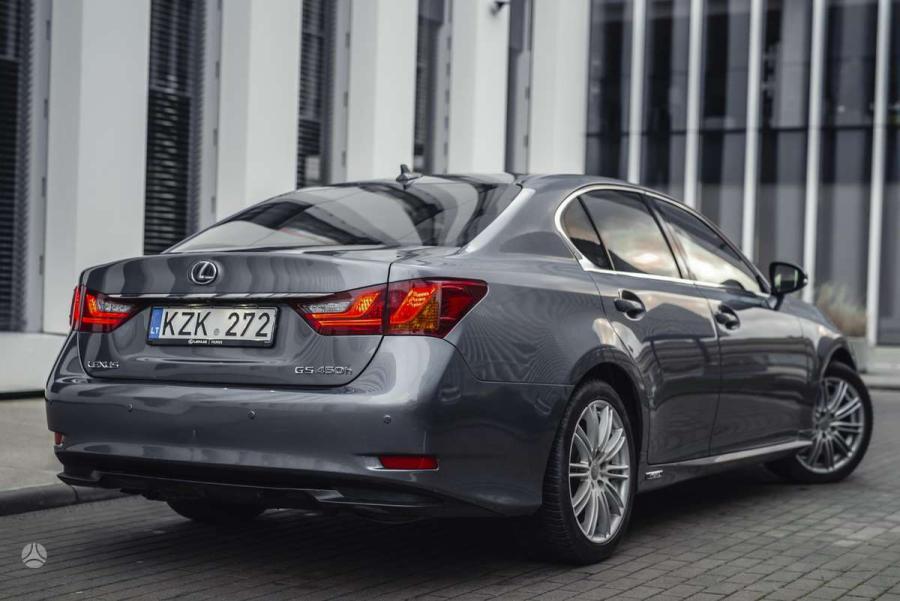Pelēks Lexus GS 450h 2013 Viļņa, ar dzinēja tilpumu 3.46 L un nobraukumu 196 tūkst. km par 13600 €, foto 5 vietnē AUTOMOTO.COM.LV