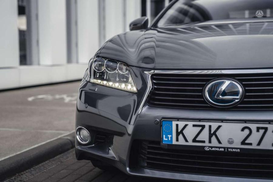 Pelēks Lexus GS 450h 2013 Viļņa, ar dzinēja tilpumu 3.46 L un nobraukumu 196 tūkst. km par 13600 €, foto 7 vietnē AUTOMOTO.COM.LV