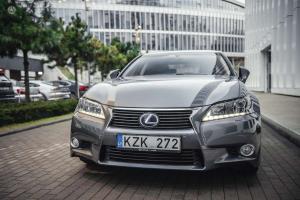 Pelēks Lexus GS 450h 2013 Viļņa, ar dzinēja tilpumu 3.46 L un nobraukumu 196 tūkst. km par 13600 €, foto 34 vietnē AUTOMOTO.COM.LV