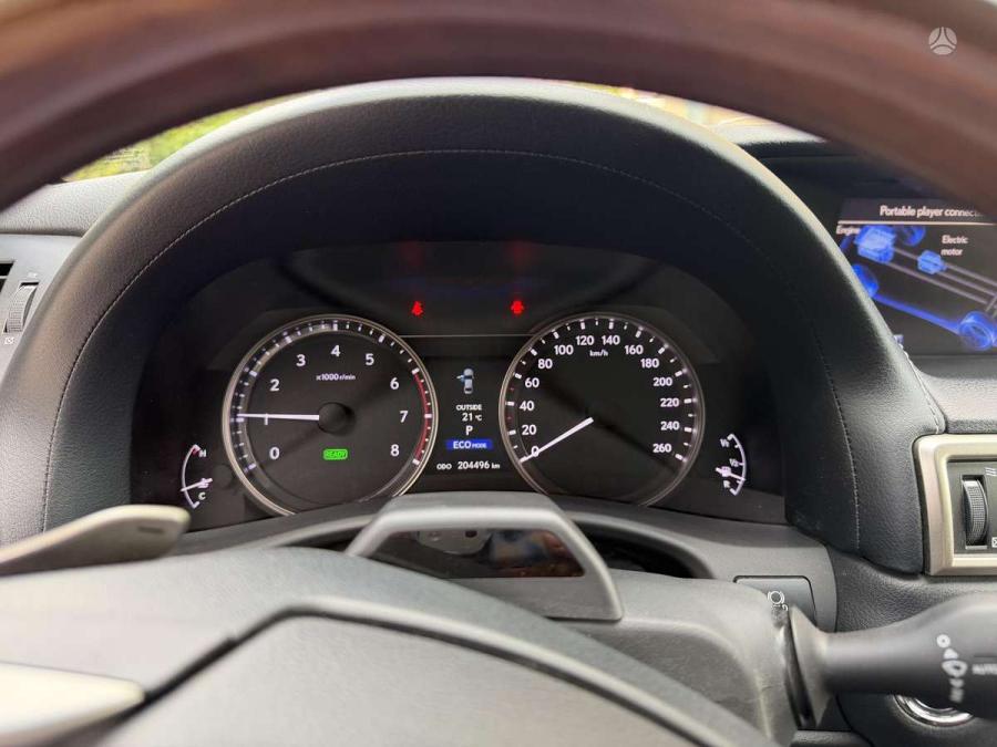 Grey Lexus GS 450h 2013 in Ukmerge, with an engine capacity of 3.46 L and mileage of 204 thousand km for 13500 €, photo 6 on AUTOMOTO.COM.LV