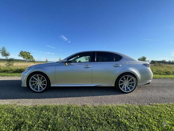 Grey Lexus GS 450h 2017 in Tallinn, with an engine capacity of 3.46 L and mileage of 230 thousand km for 20000 €, photo 2 on AUTOMOTO.COM.LV