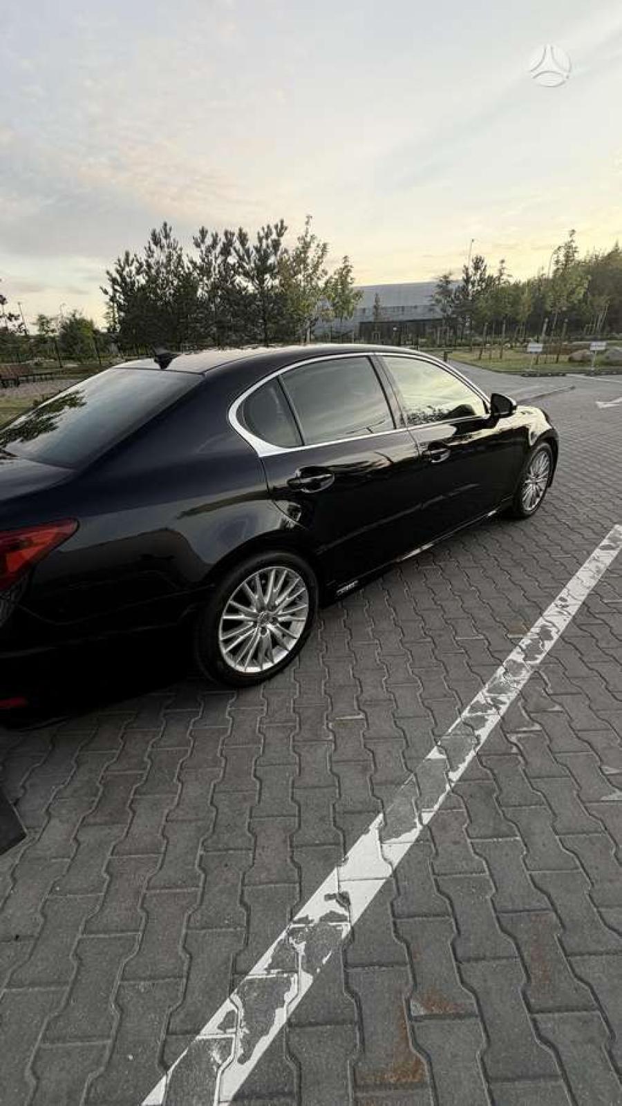 Violets Lexus GS 450h 2013 Viļņa, ar dzinēja tilpumu 3.50 L un nobraukumu 345 tūkst. km par 14500 €, foto 12 vietnē AUTOMOTO.COM.LV