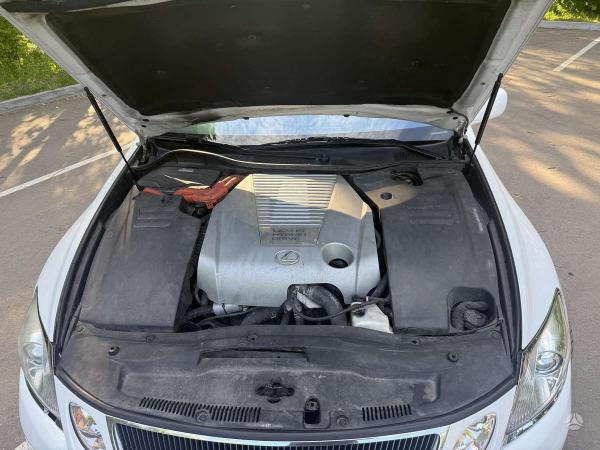 White Lexus GS 450h 2007 in Kaunas, with an engine capacity of 3.50 L and mileage of 209 thousand km for 5800 €, photo 7 on AUTOMOTO.COM.LV