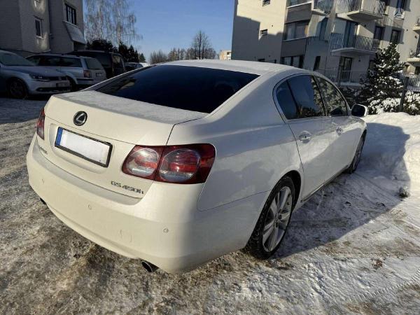 Balts Lexus GS 450h 2010 Viļņa, ar dzinēja tilpumu 3.46 L un nobraukumu 282 tūkst. km par 8600 €, foto 2 vietnē AUTOMOTO.COM.LV