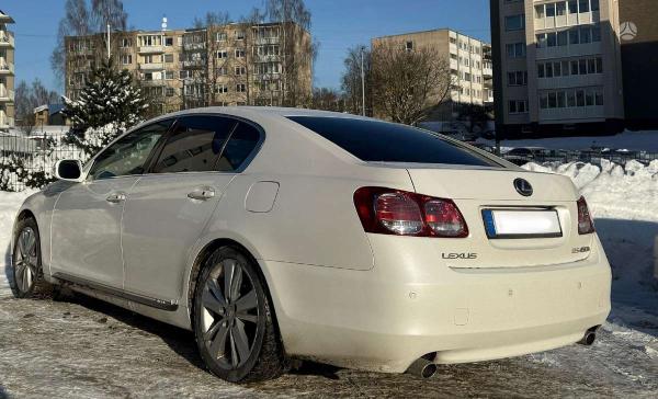 Balts Lexus GS 450h 2010 Viļņa, ar dzinēja tilpumu 3.46 L un nobraukumu 282 tūkst. km par 8600 €, foto 3 vietnē AUTOMOTO.COM.LV