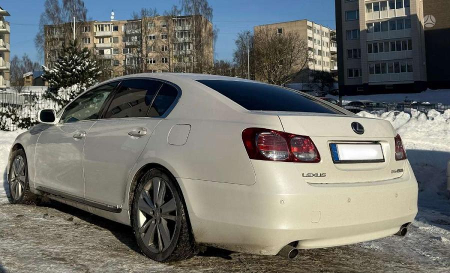 White Lexus GS 450h 2010 in Vilnius, with an engine capacity of 3.46 L and mileage of 282 thousand km for 8600 €, photo 3 on AUTOMOTO.COM.LV