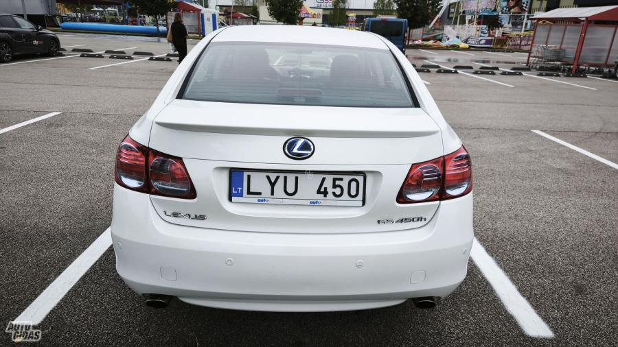 White Lexus GS 450h 2010 in Vilnius, with an engine capacity of 3.50 L and mileage of 230 thousand km for 8000 €, photo 8 on AUTOMOTO.COM.LV