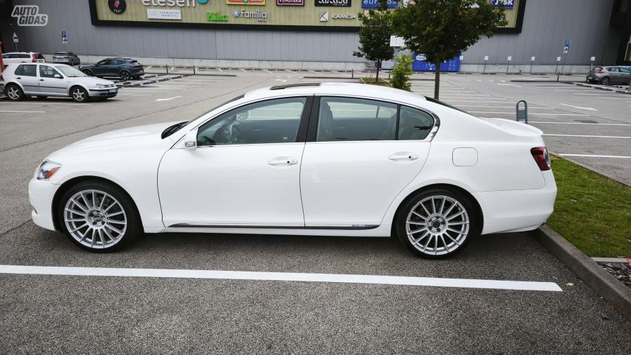 White Lexus GS 450h 2010 in Vilnius, with an engine capacity of 3.50 L and mileage of 230 thousand km for 8000 €, photo 9 on AUTOMOTO.COM.LV