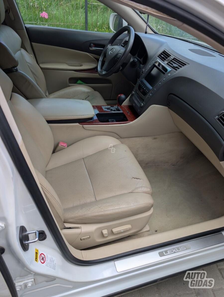 White Lexus GS 450h 2011 in Vilnius, with an engine capacity of 3.50 L and mileage of 387 thousand km for 5400 €, photo 5 on AUTOMOTO.COM.LV