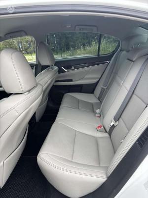 Balts Lexus GS 450h 2012 Viļņa, ar dzinēja tilpumu 3.50 L un nobraukumu 240 tūkst. km par 14100 €, foto 18 vietnē AUTOMOTO.COM.LV