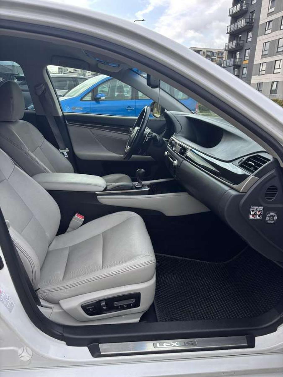 Balts Lexus GS 450h 2012 Viļņa, ar dzinēja tilpumu 3.50 L un nobraukumu 240 tūkst. km par 14100 €, foto 20 vietnē AUTOMOTO.COM.LV