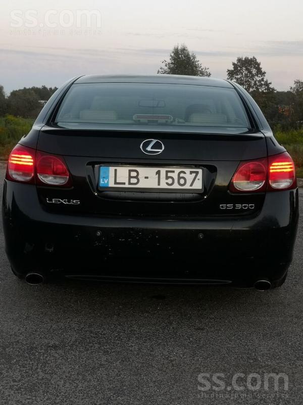 Black Lexus GS 2006 in Madona, with an engine capacity of 3.00 L and mileage of 284 thousand km for 2600 €, photo 4 on AUTOMOTO.COM.LV