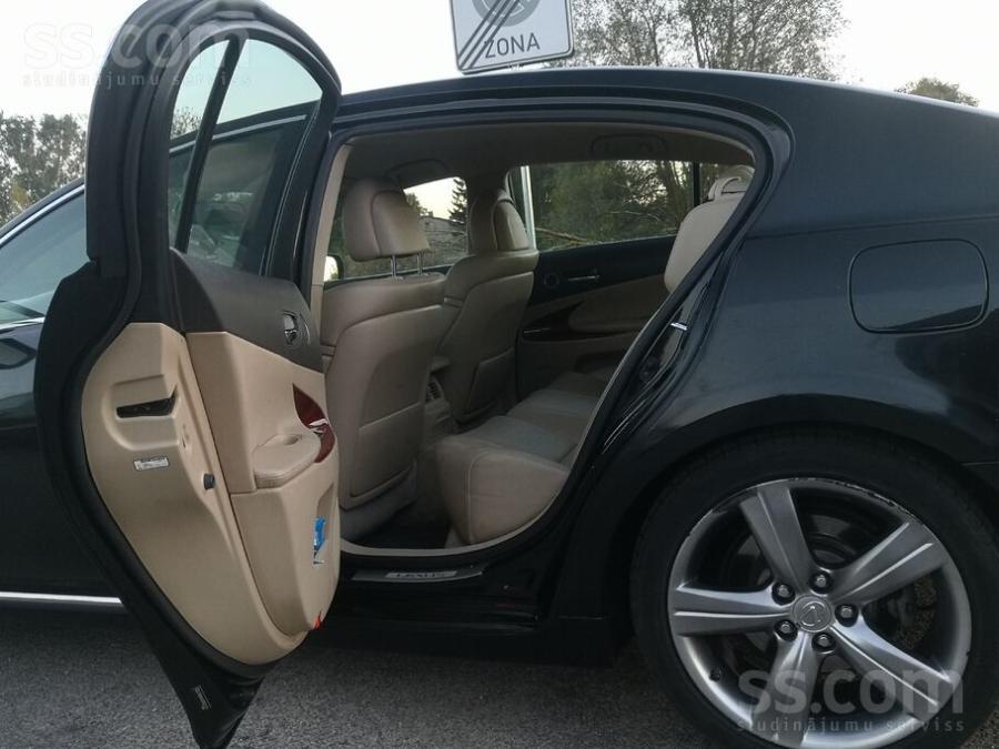 Melns Lexus GS 2006 Madona, ar dzinēja tilpumu 3.00 L un nobraukumu 284 tūkst. km par 2600 €, foto 7 vietnē AUTOMOTO.COM.LV